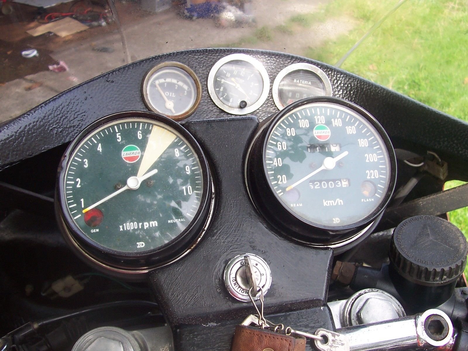 Triumph nla.Lav 3cl 1000 Triple Dunstall 750 Four Cafe Racer. Collection