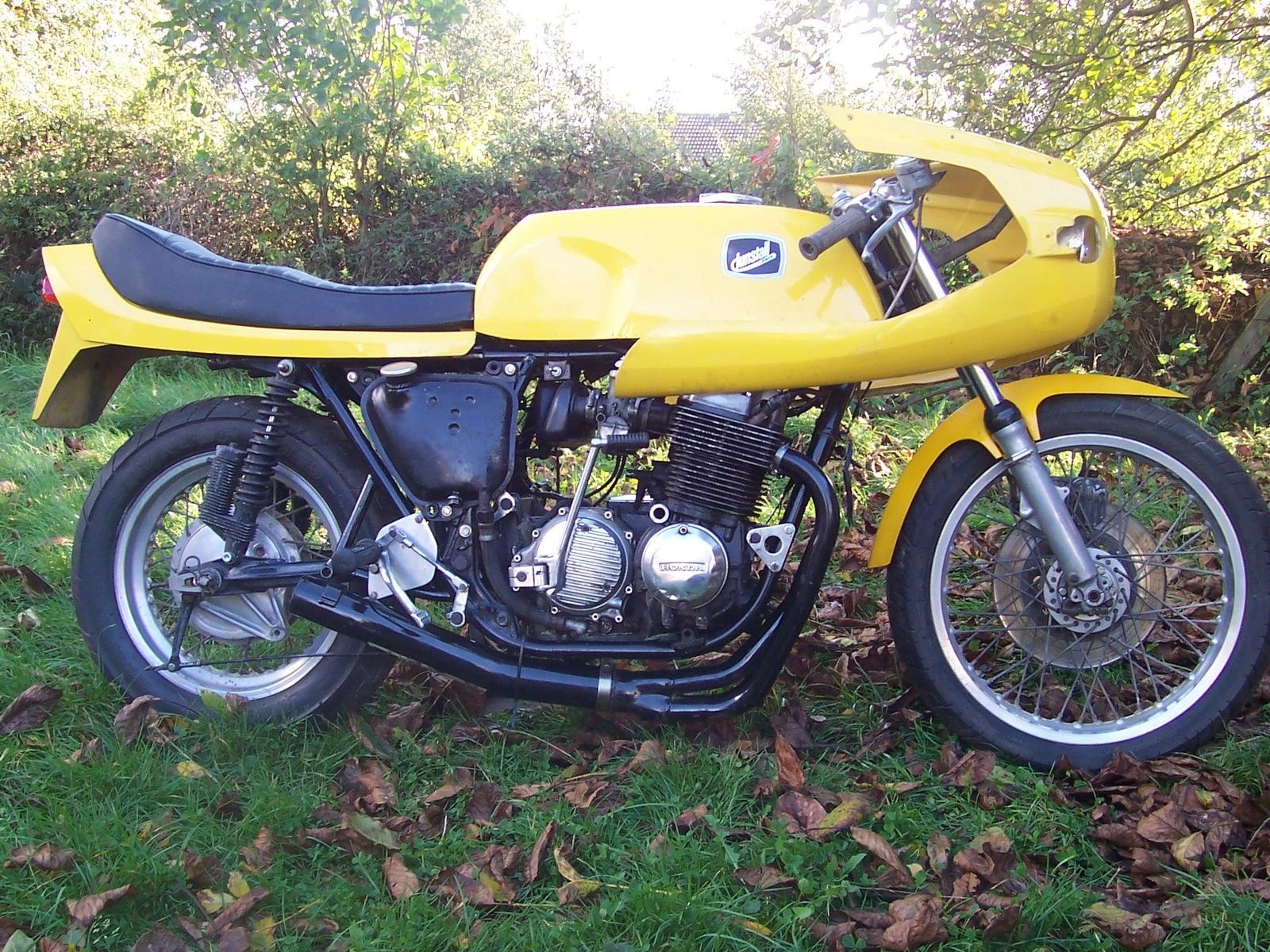 Triumph nla.Lav 3cl 1000 Triple Dunstall 750 Four Cafe Racer. Collection