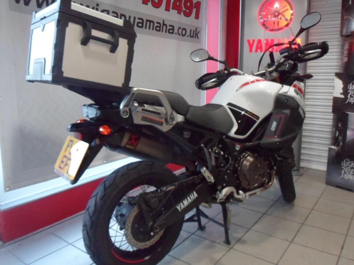Yamaha XTZ1200 Super Tenere Akrapovic Exhaust Alloy Top Box Heated ...