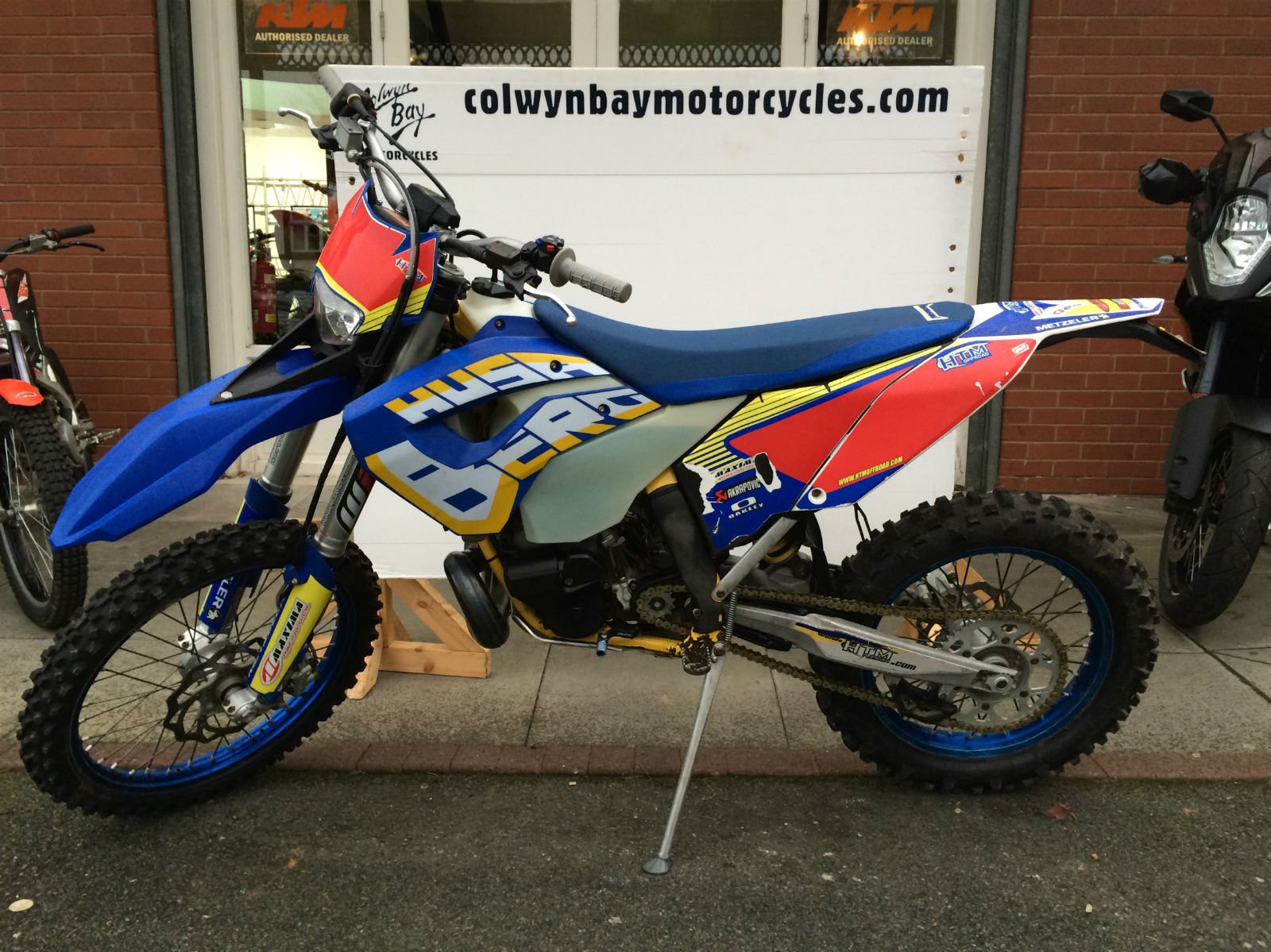 2012 Husaberg TE 300 EXC 300 Ideal Enduro Green Lane Motorcycle 109.9 Hours