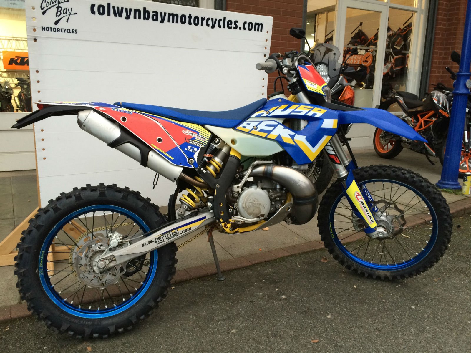 2012 Husaberg TE 300 EXC 300 Ideal Enduro Green Lane Motorcycle 109.9 Hours