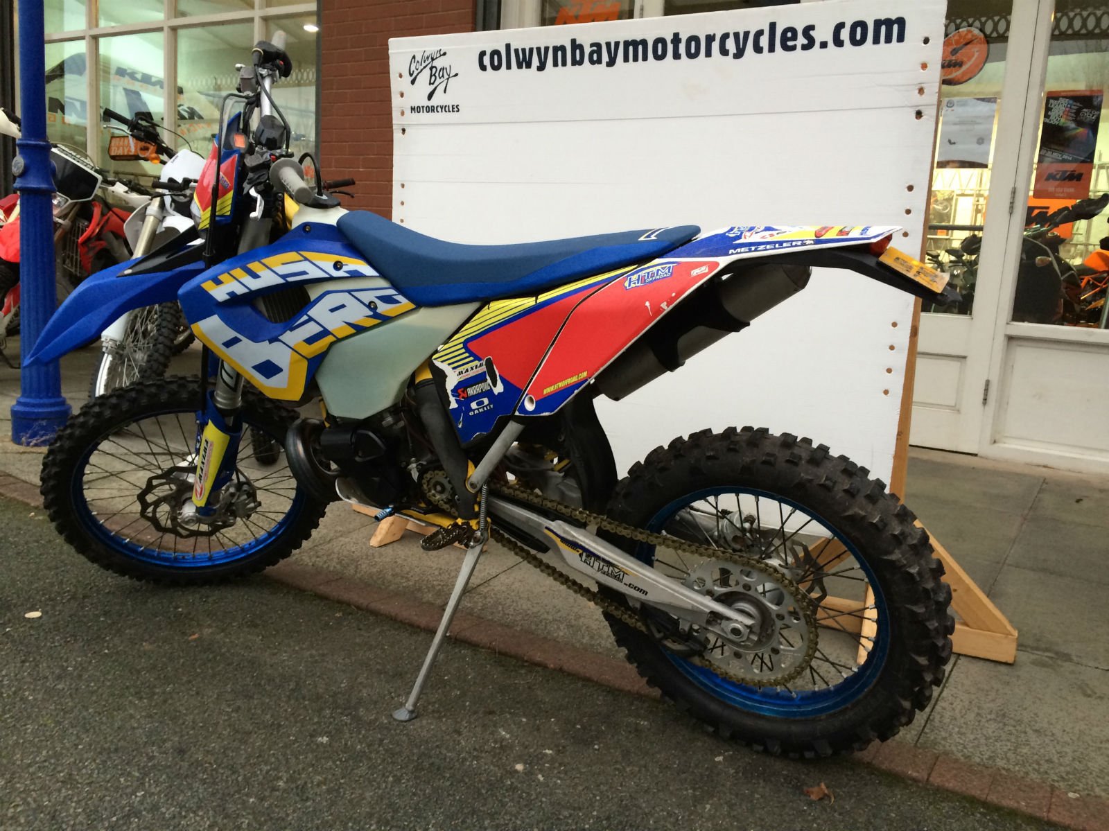 2012 Husaberg TE 300 EXC 300 Ideal Enduro Green Lane Motorcycle 109.9 Hours