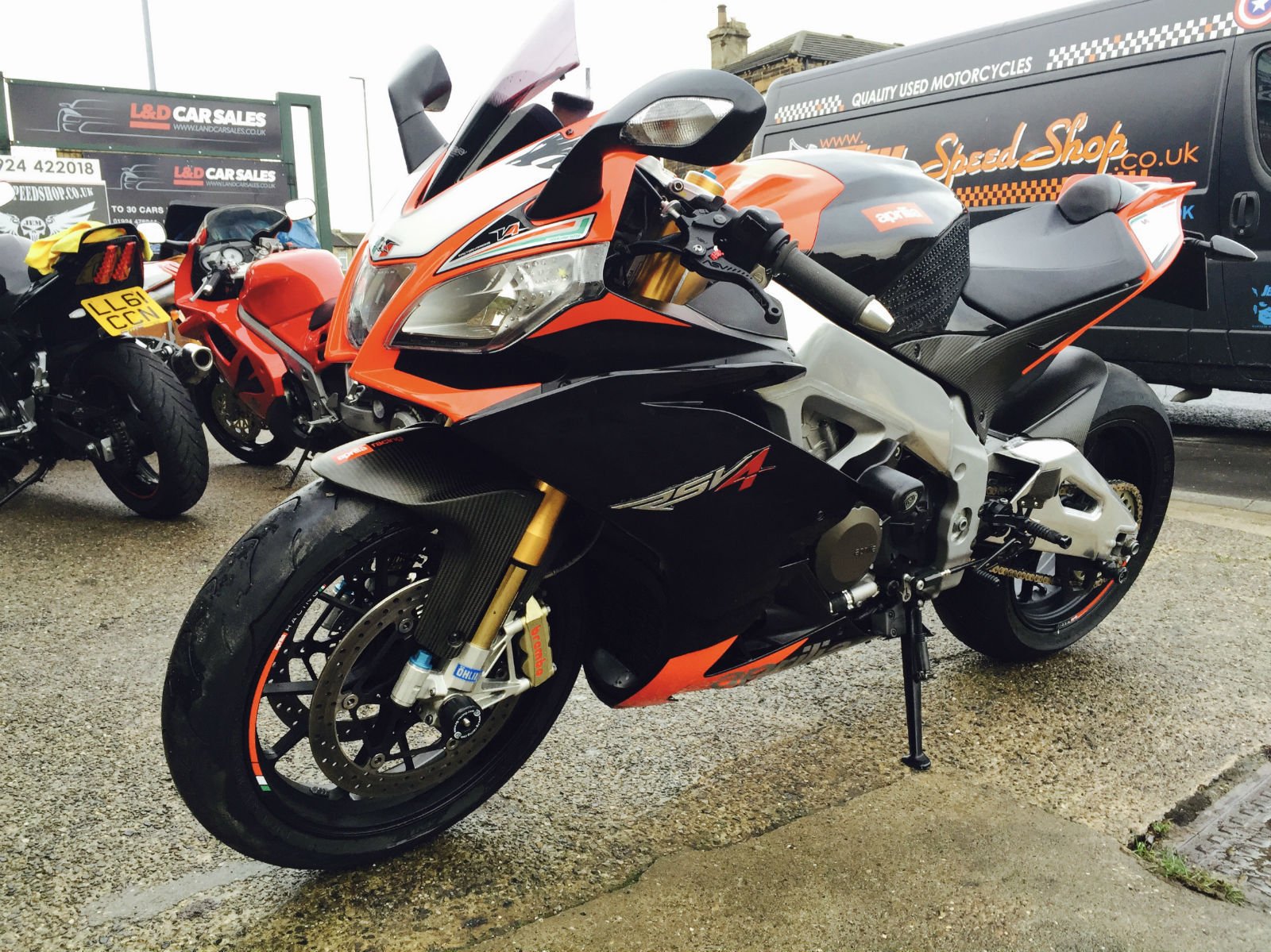 Aprilia RSV 4 Factory A-PRC 2011, only 6107 miles, RSV plate included