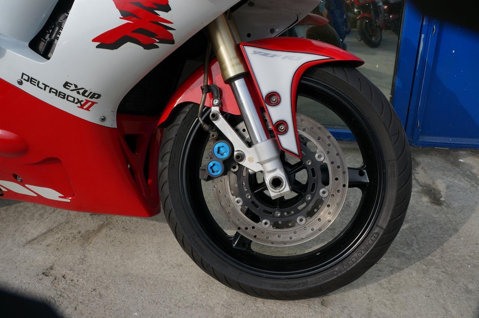 Yamaha YZF 1000 R1 Red & White 1998 4XV