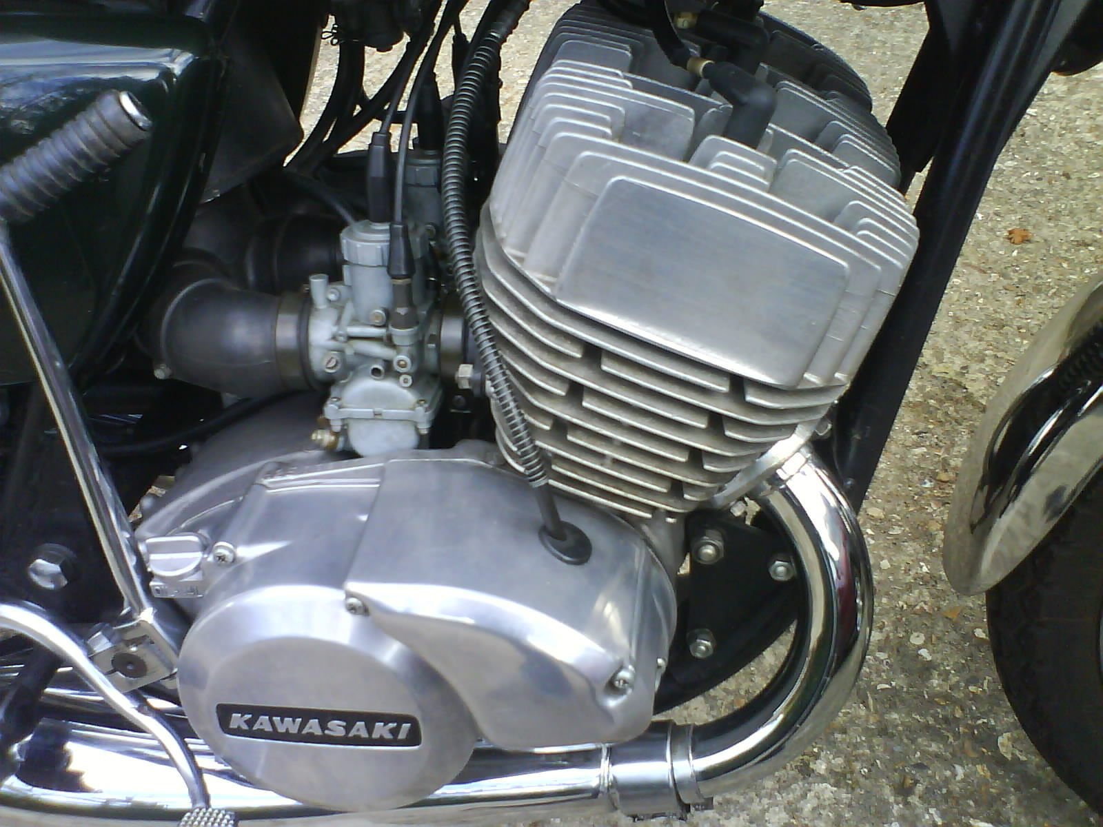 Classic Kawasaki H2b Triple