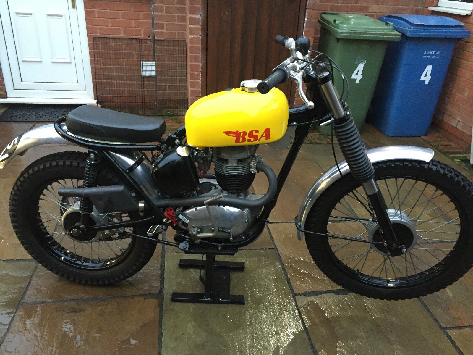 BSA B40 trials