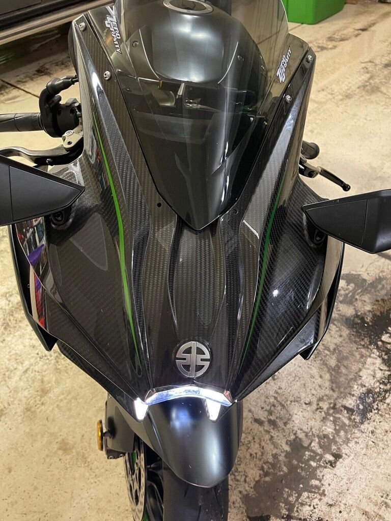 2021 Kawasaki H2 Carbon