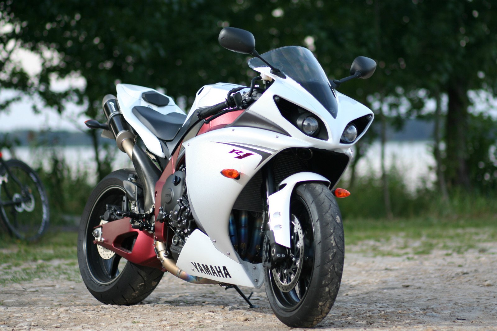 Yamaha R1 2009 Big Bang 14b Huge Spec Low Mileage Yamaha R1 2009 Big Bang 14b Huge Spec Low Mileage