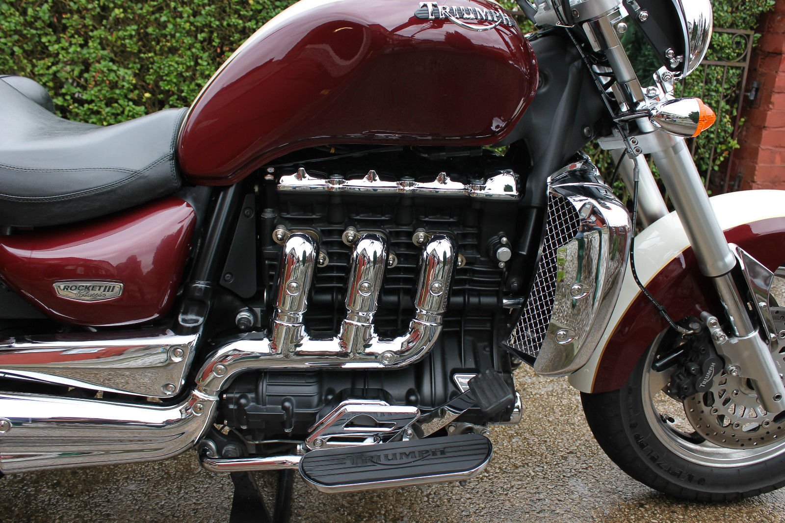 Triumph Rocket Classic in Red & White
