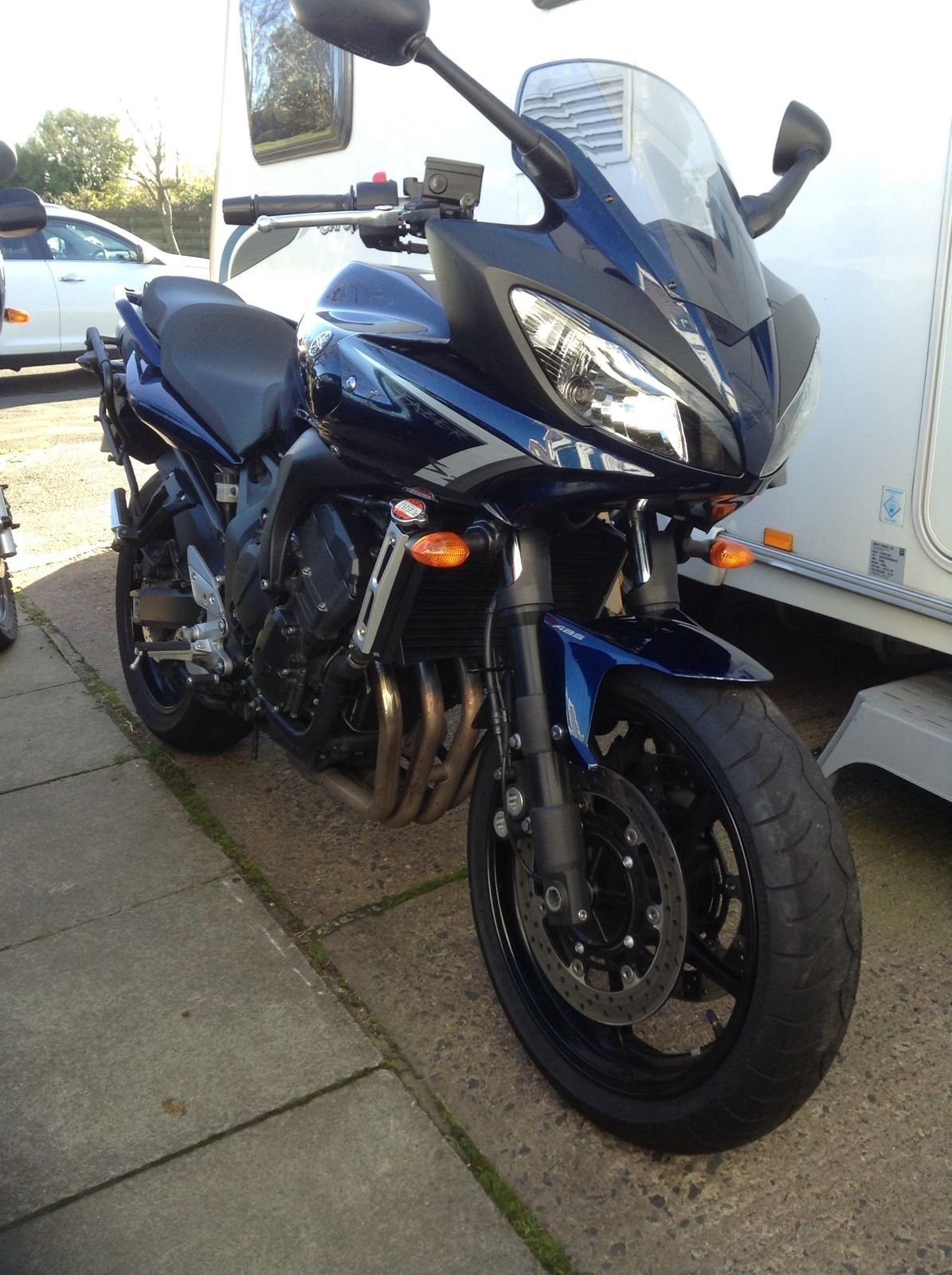 2010 Yamaha FZ6 FAZER S2 ABS BLUE GIVI TOURING PANNIERS
