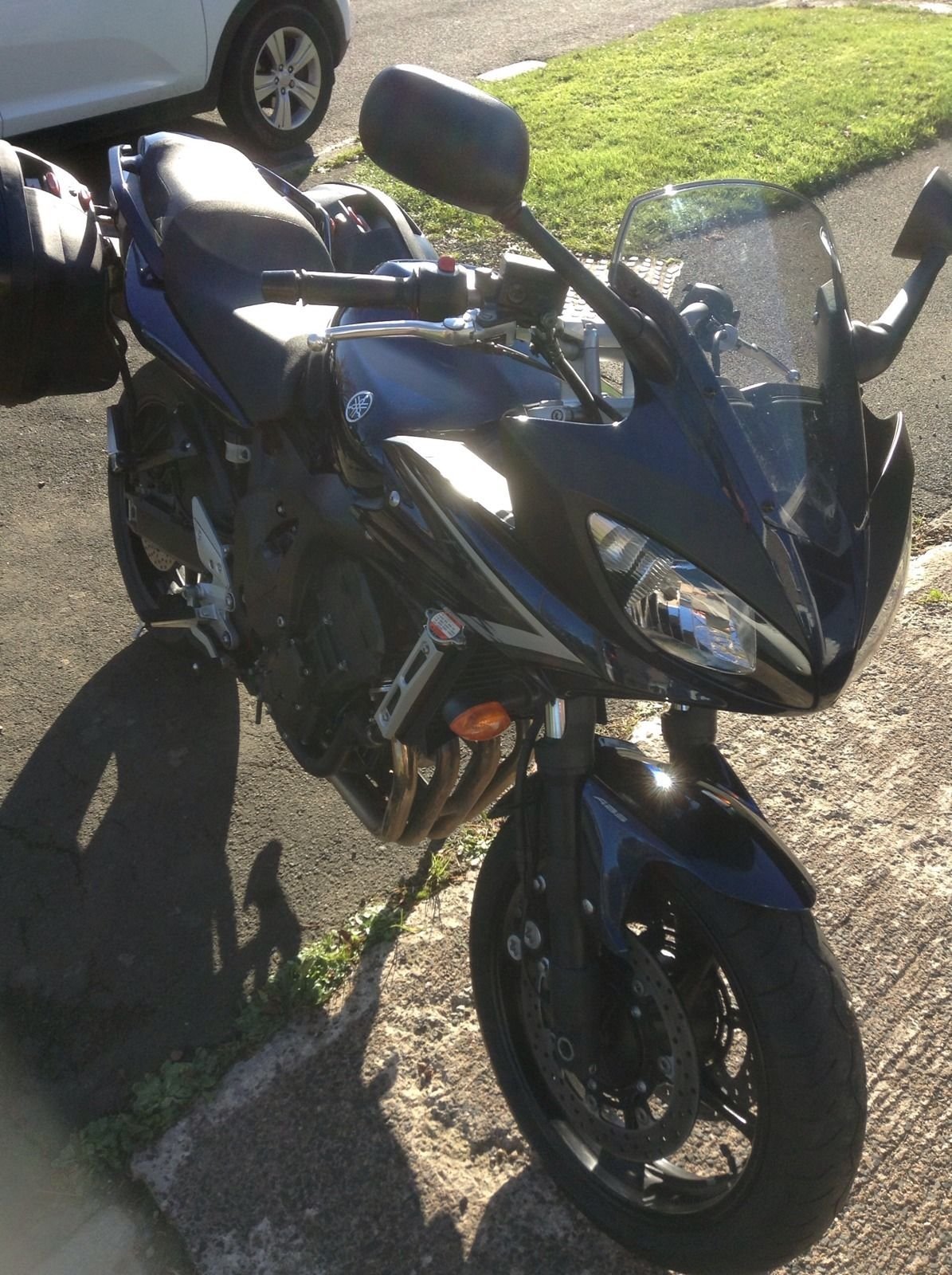2010 Yamaha FZ6 Fazer S2 ABS Blue GIVI Touring Panniers